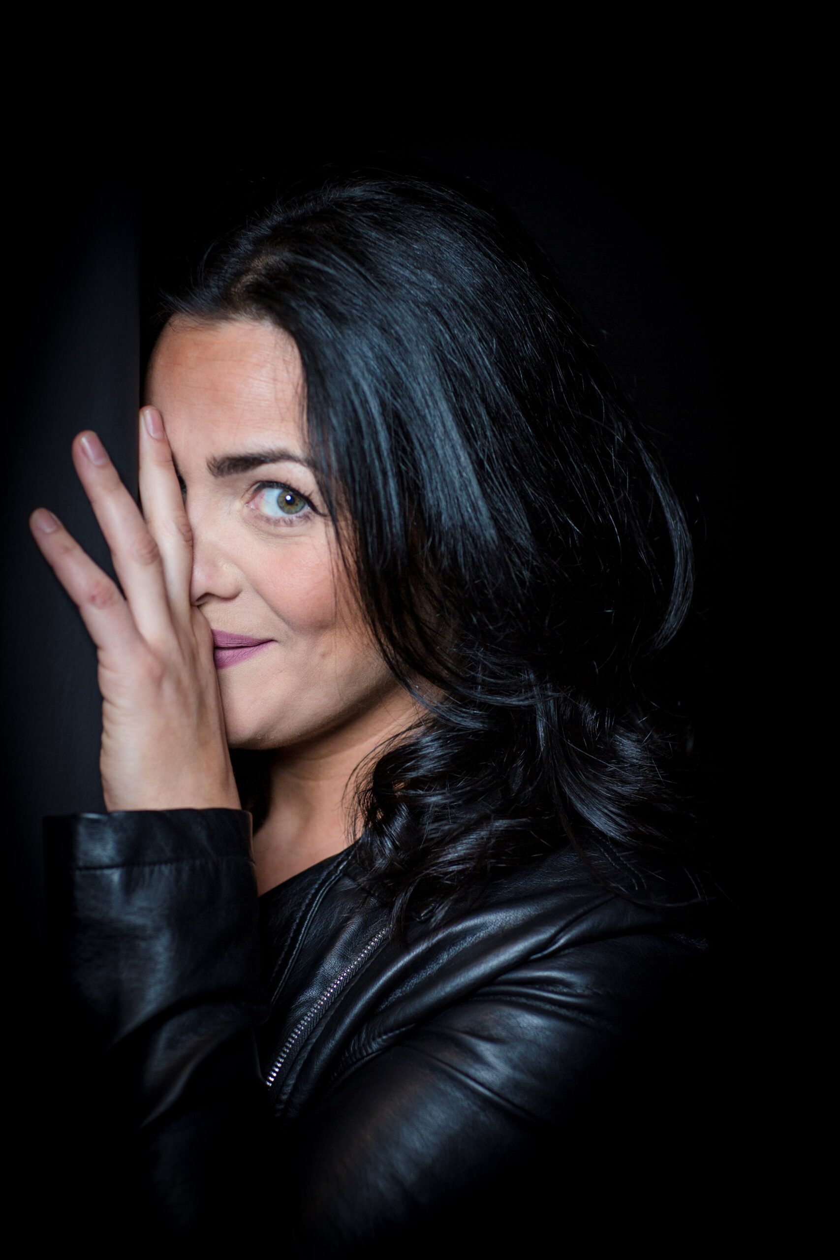 Julia Sutherland: Gen X Rated - Lanternhouse